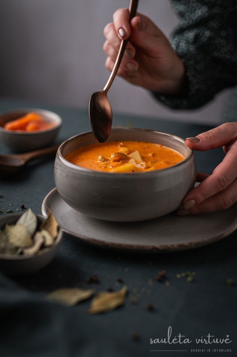 Tiršta bulvių ir lašišos sriuba - Saulėta virtuvė - Skoniai ir istorijos