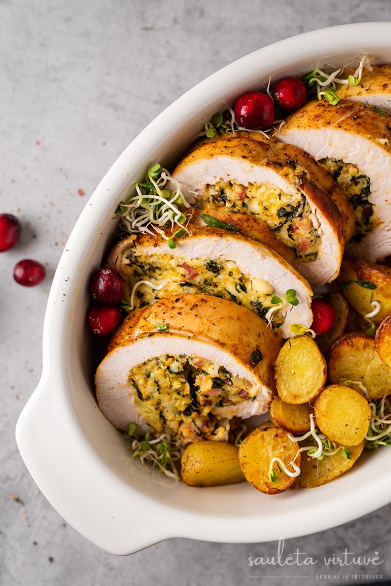 Kalakutienos vyniotinis su šoninės, špinatų ir sūrio įdaru - Saulėta ...