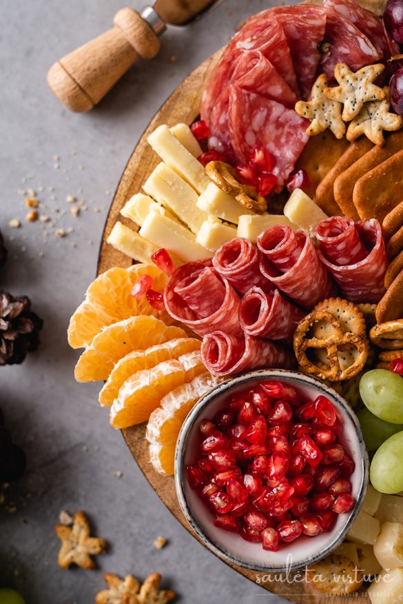 Kalėdinis užkandžių padėklas - Saulėta virtuvė - Skoniai ir istorijos