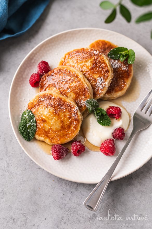 Kepti varškėčiai su bananais ir cinamonu - Saulėta virtuvė - Skoniai ir istorijos