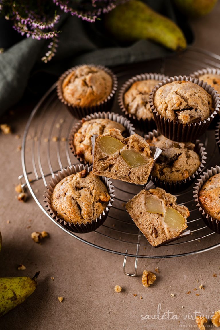 Kriaušiniai keksiukai su graikiniais riešutais - Saulėta virtuvė ...