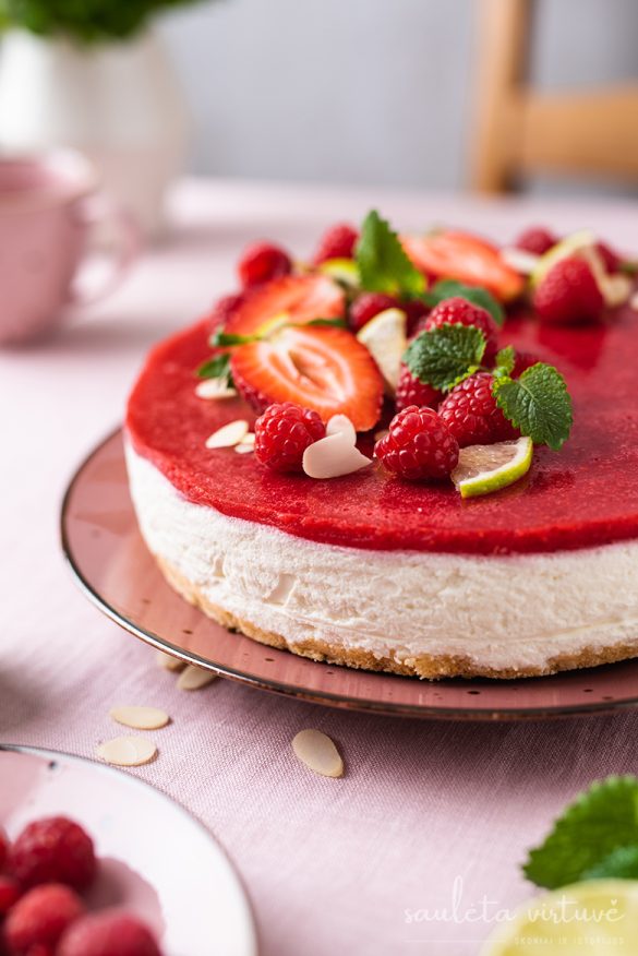 Nekeptas sūrio tortas su avietėmis - Saulėta virtuvė - Skoniai ir istorijos