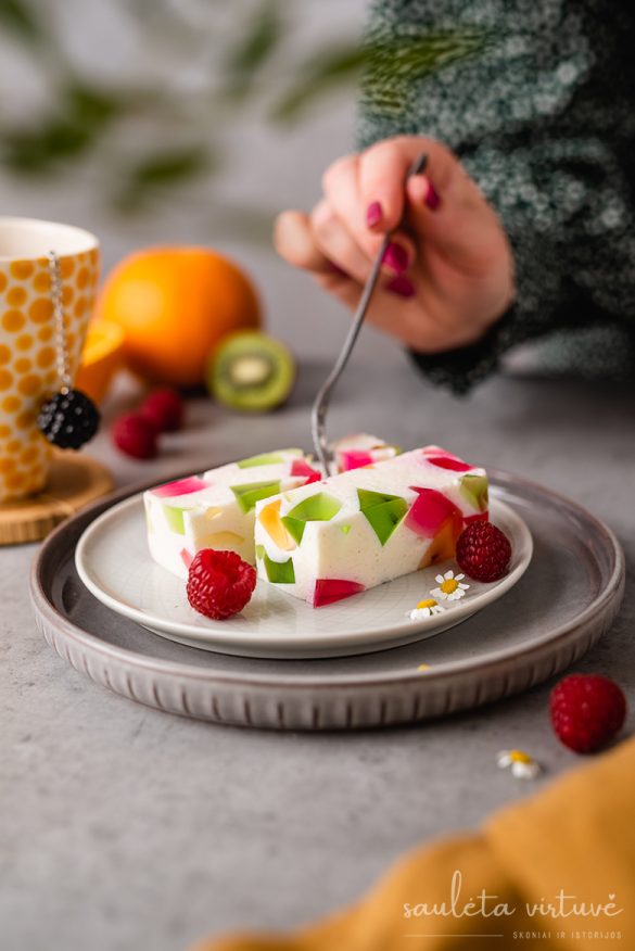 Desertiniai varškės sūreliai su želė gabalėliais - Saulėta virtuvė ...